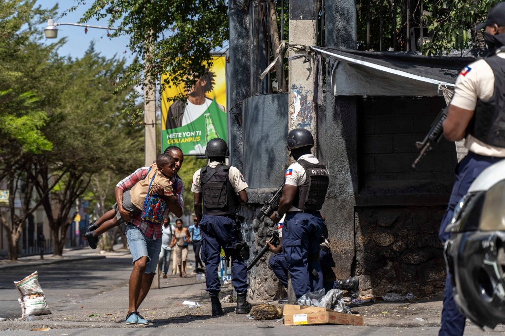 To Curb Gang Violence in Haiti, Break with Politics as Usual