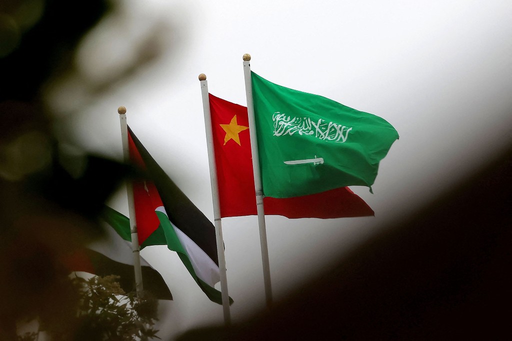 China Does Not Have to Be a U.S. Adversary in the Middle East