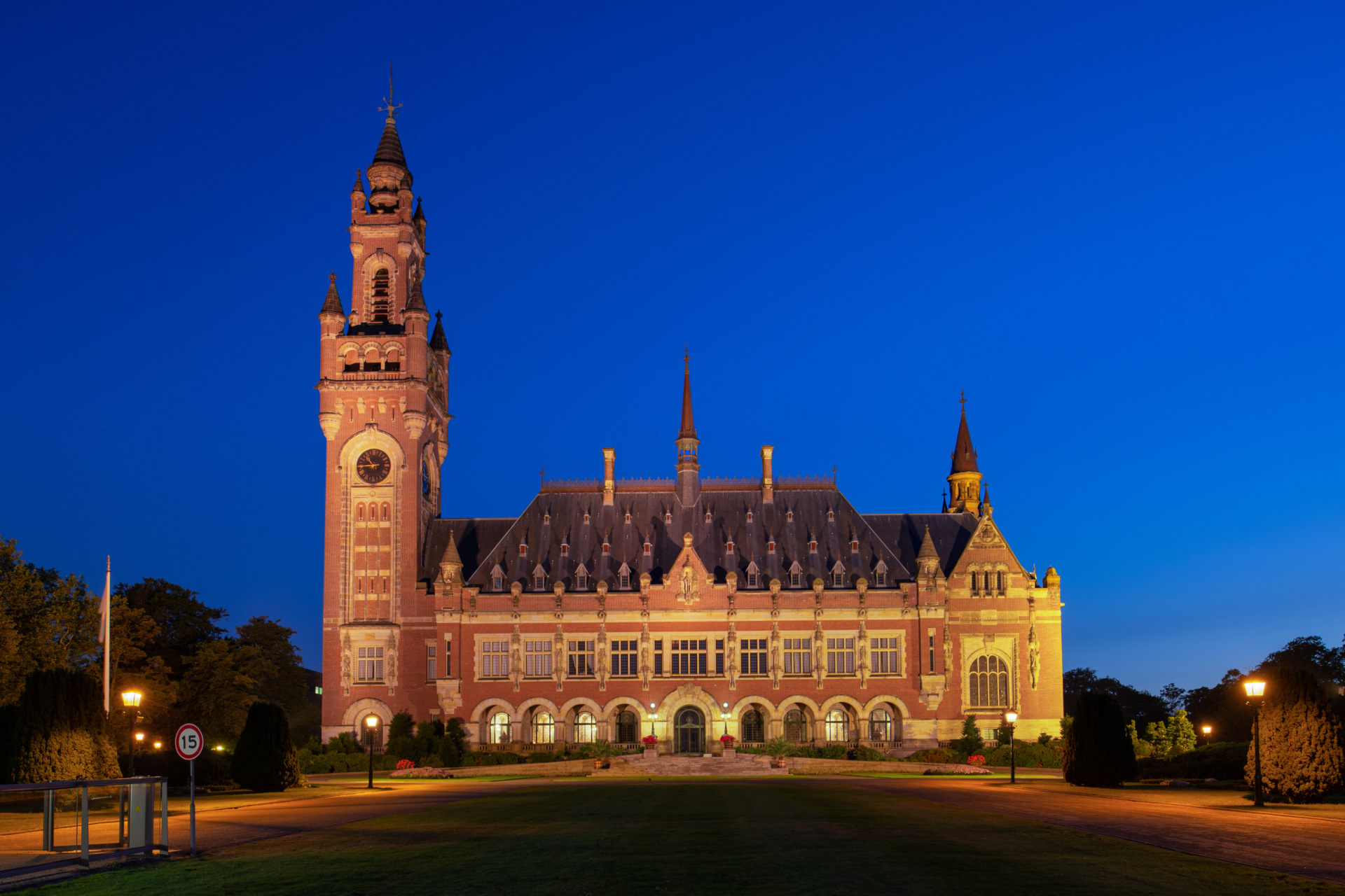 Judicial Integrity and Political Ambition at the ICJ